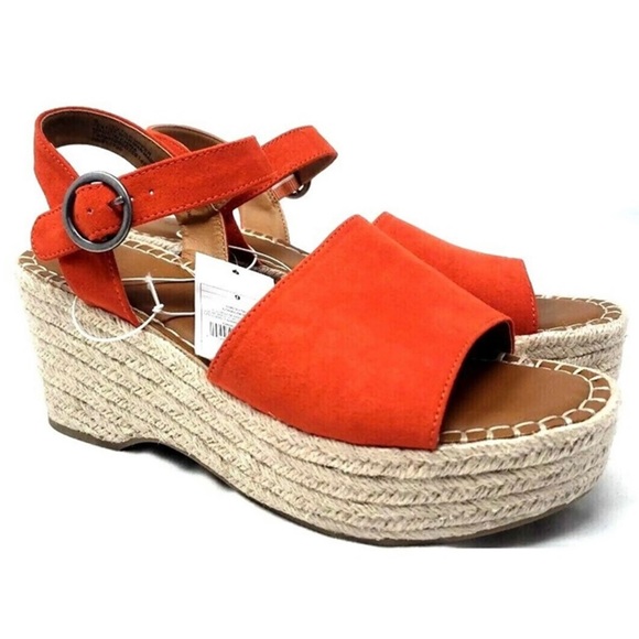 Universal Thread | Shoes | Universal Thread Platform | Poshmark